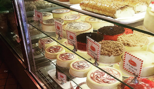 Attack of the Cheesecake: Junior's Is Taking Over Times Square With ...